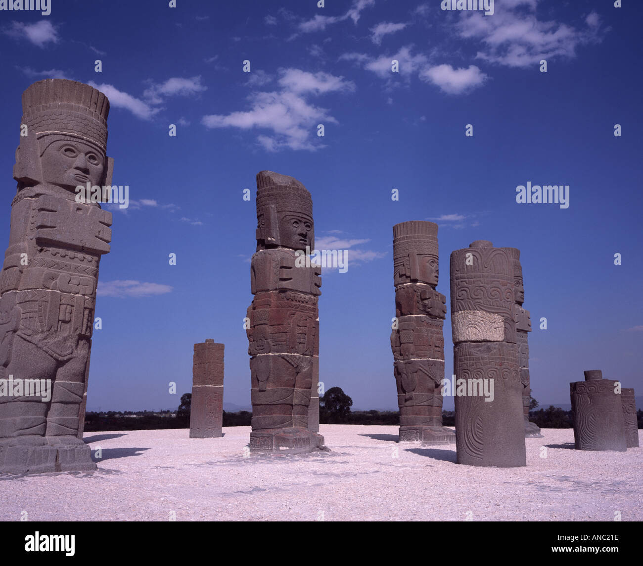 Tula hidalgo pyramid hi-res stock photography and images - Alamy