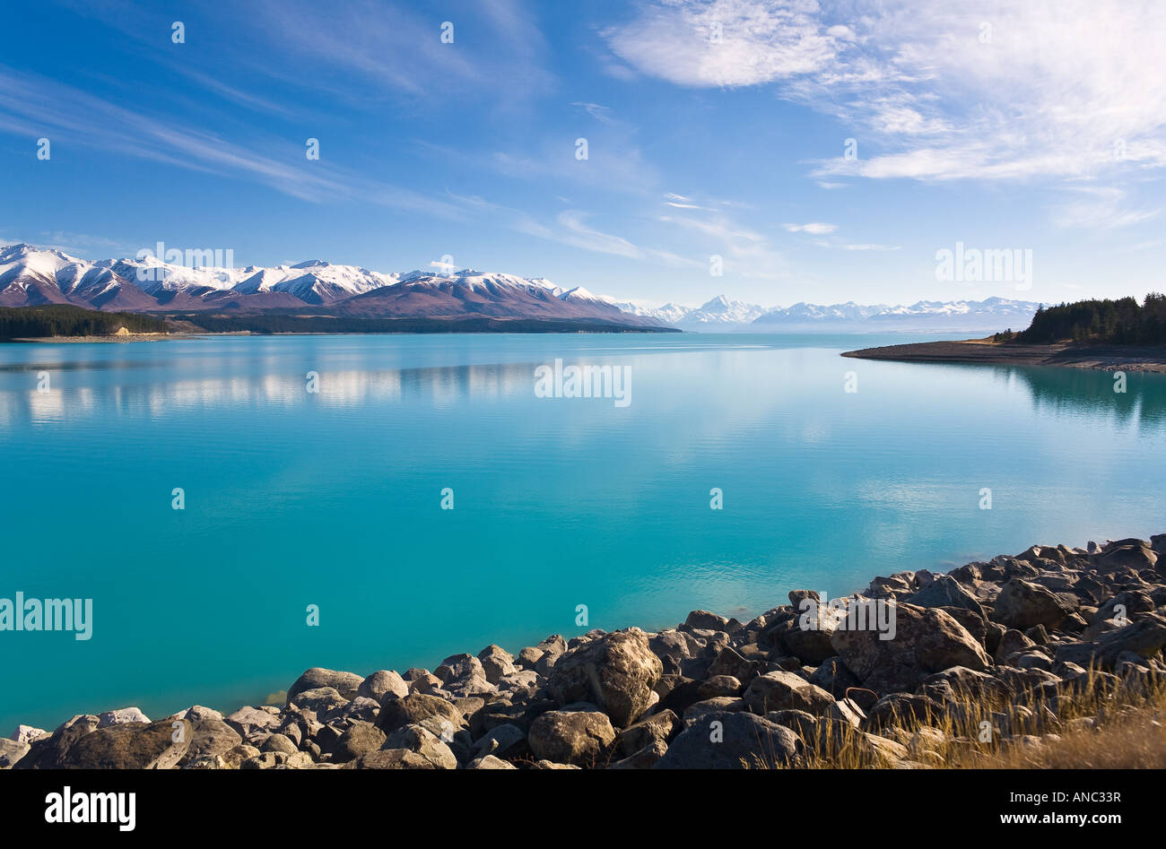 Lake Pukaki New Zealand Stock Photo Alamy lake-pukaki-new-zealand-stock-photo-alamy