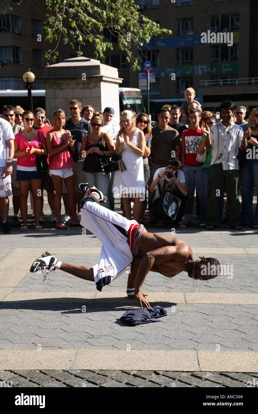 breakdancer new york Stock Photo - Alamy