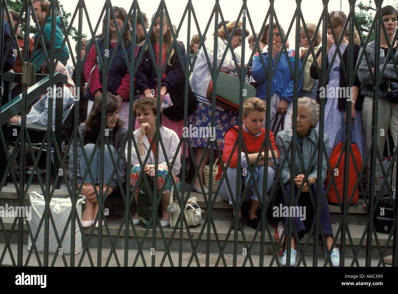 Wimbledon in the 1980s hi-res stock photography and images - Alamy