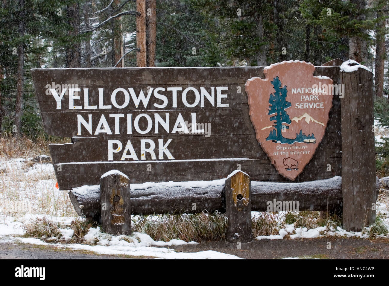 Yellowstone entrance sign Stock Photo - Alamy