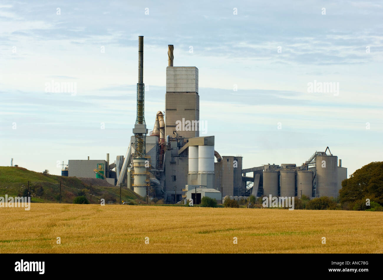 Concrete industrial towers cement hi-res stock photography and images ...