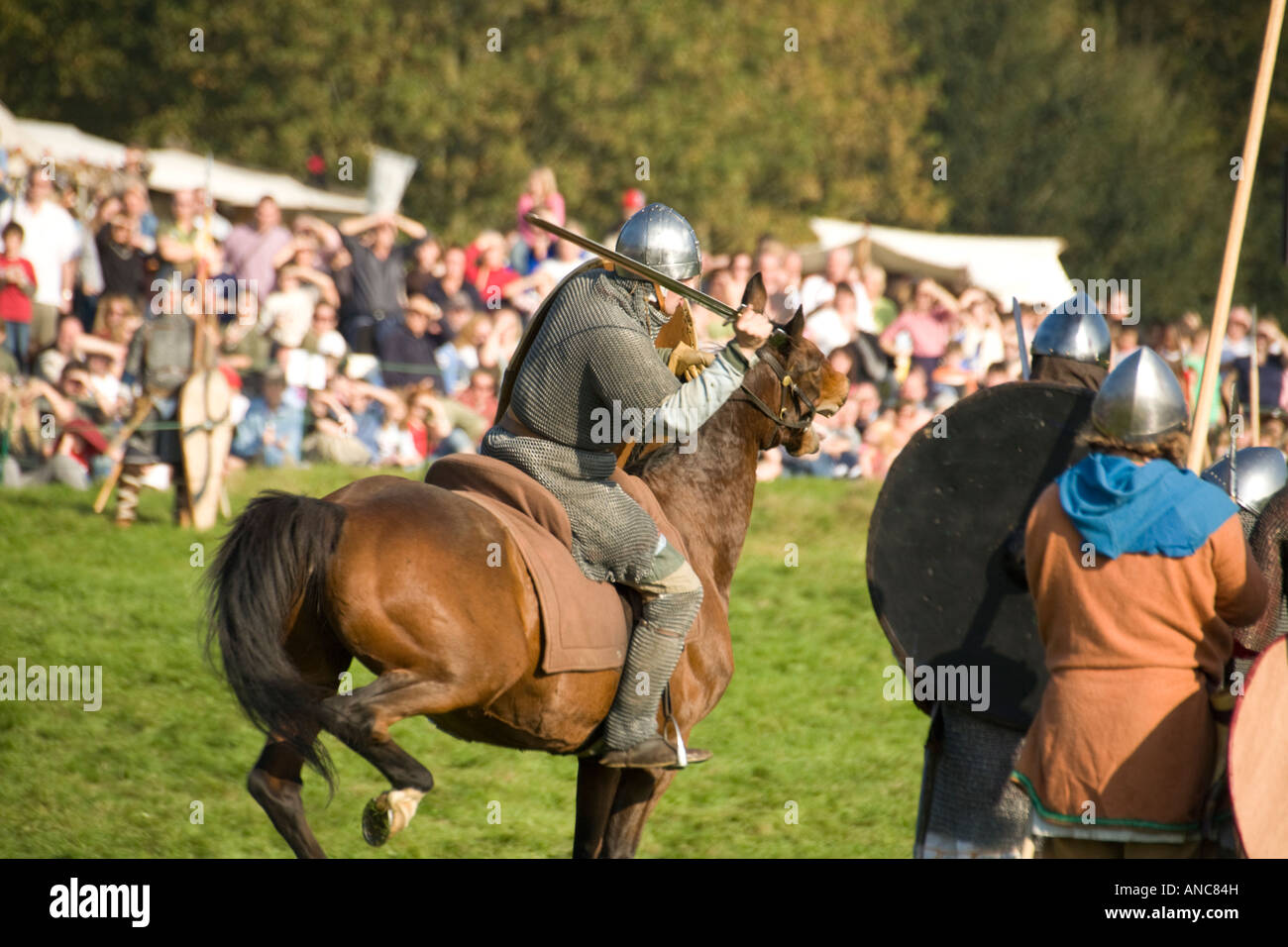 Mounted knight attacks King Harolds foot soldiers on horseback during ...