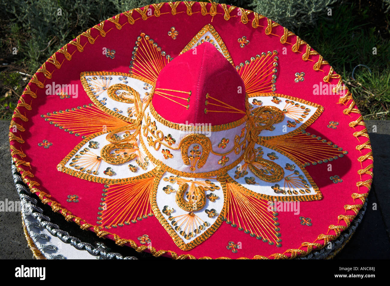 Sombero red hi-res stock photography and images - Alamy