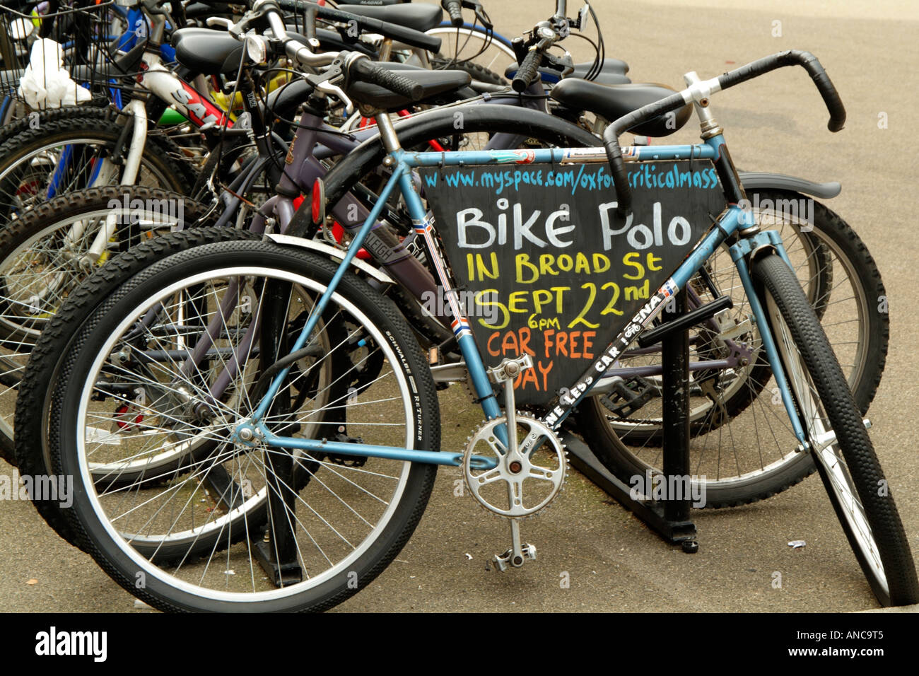 Cycles in Oxford England UK. Cycling a method of transport around this ...
