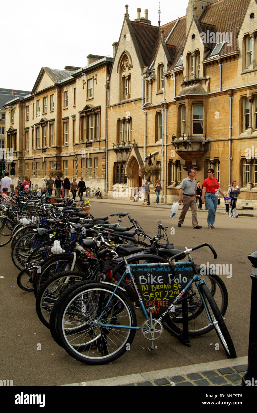 Cycling around oxford hi-res stock photography and images - Alamy