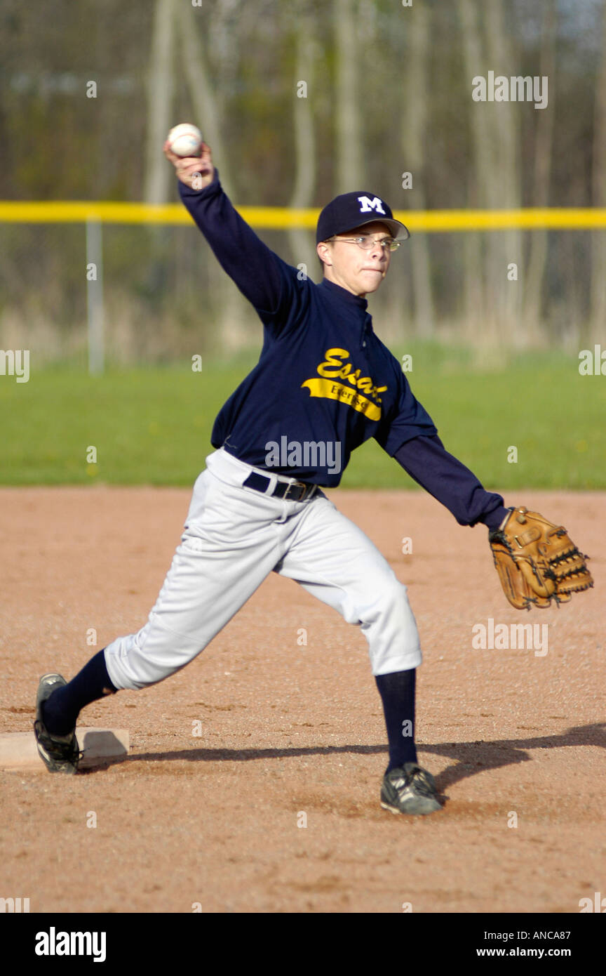 Pitching hi-res stock photography and images - Alamy