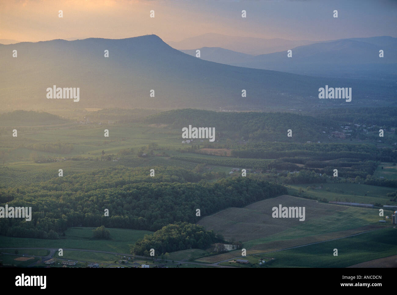 James madison university hi-res stock photography and images - Alamy