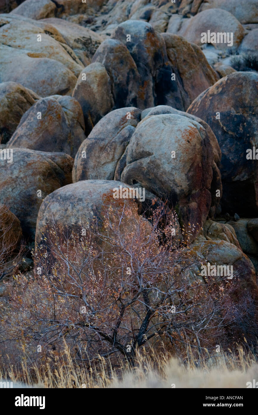 Rock formations in the Alabama Hills at Lone Pine CA USA Stock Photo ...