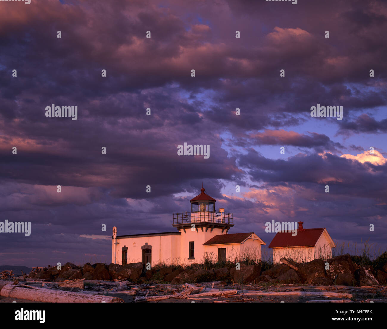 Point no point lighthouse hansville hi-res stock photography and images ...