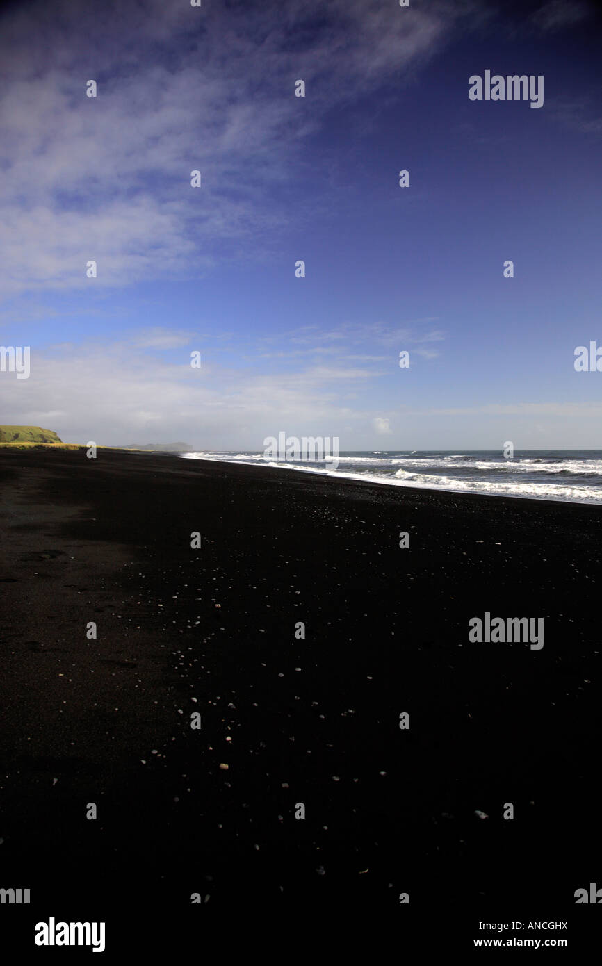 Black volcanic beach Iceland Stock Photo - Alamy