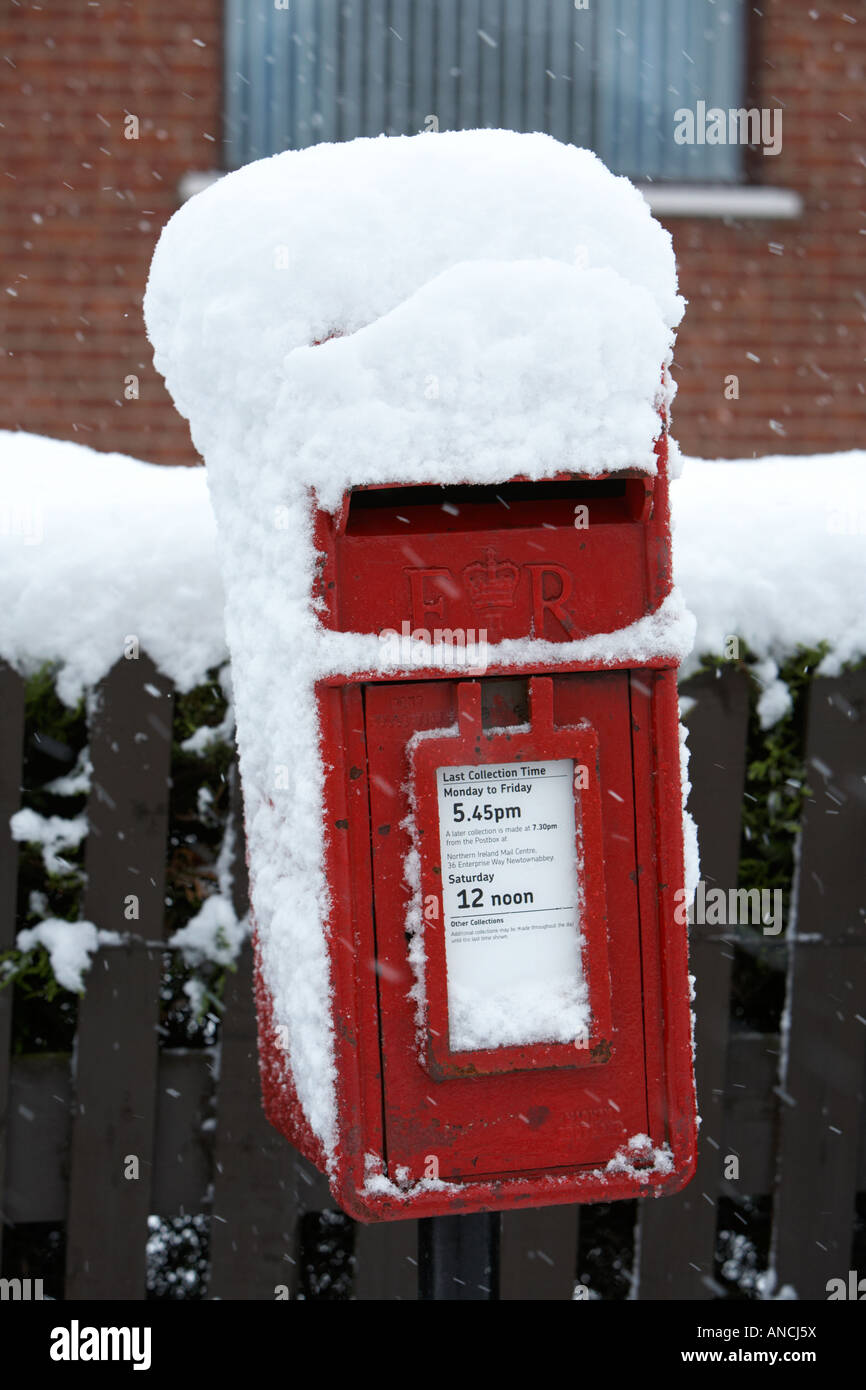 Postbox And Snow And Uk High Resolution Stock Photography and Images ...