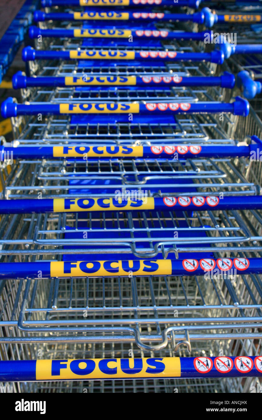 Focus diy store shop retail hi-res stock photography and images - Alamy