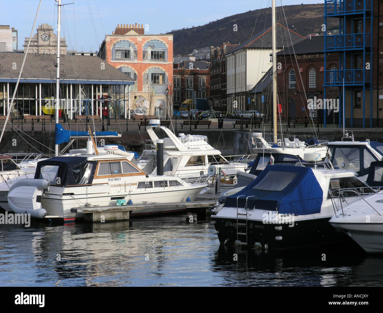 Swansea waterfront beach hi-res stock photography and images - Alamy
