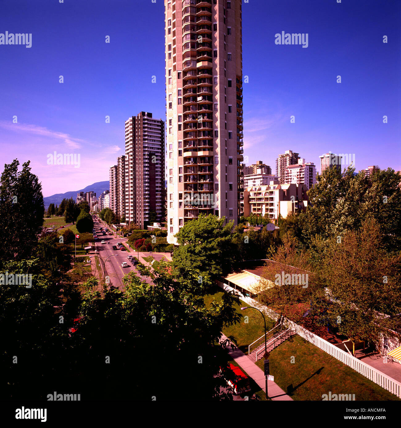 High rise buildings west end hi-res stock photography and images - Alamy