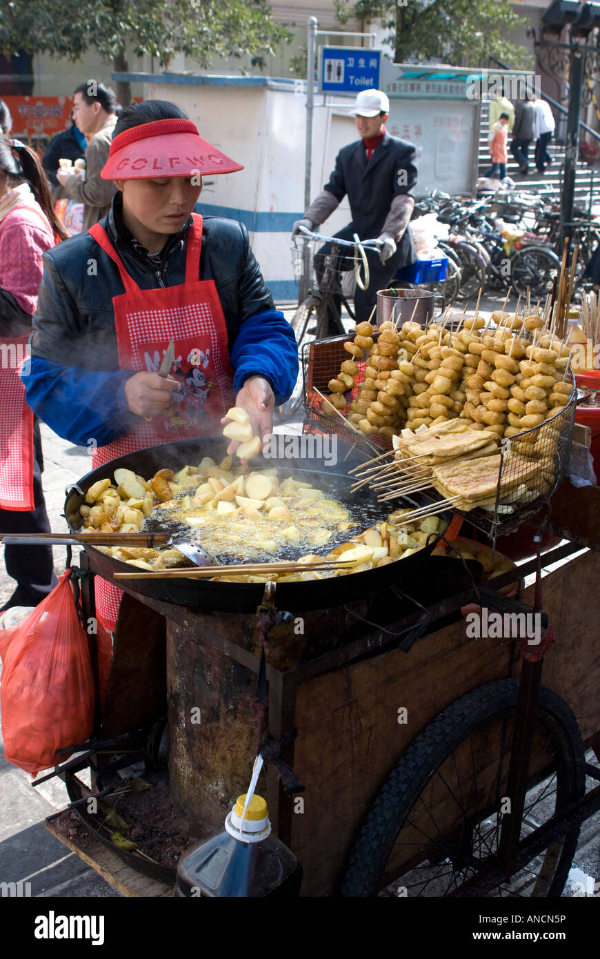 Barrow fruit hi-res stock photography and images - Alamy