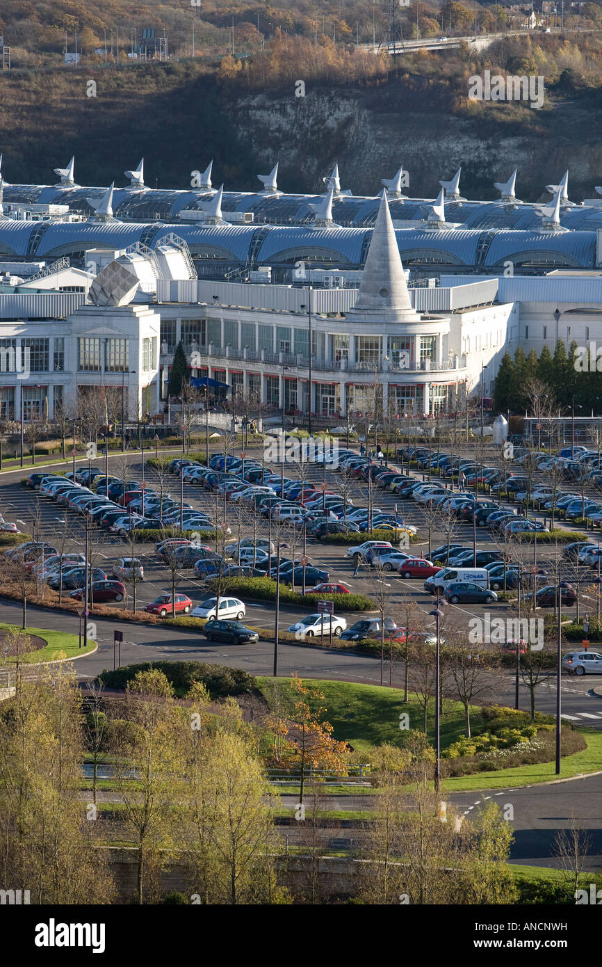 Bluewater retail park hi-res stock photography and images - Alamy