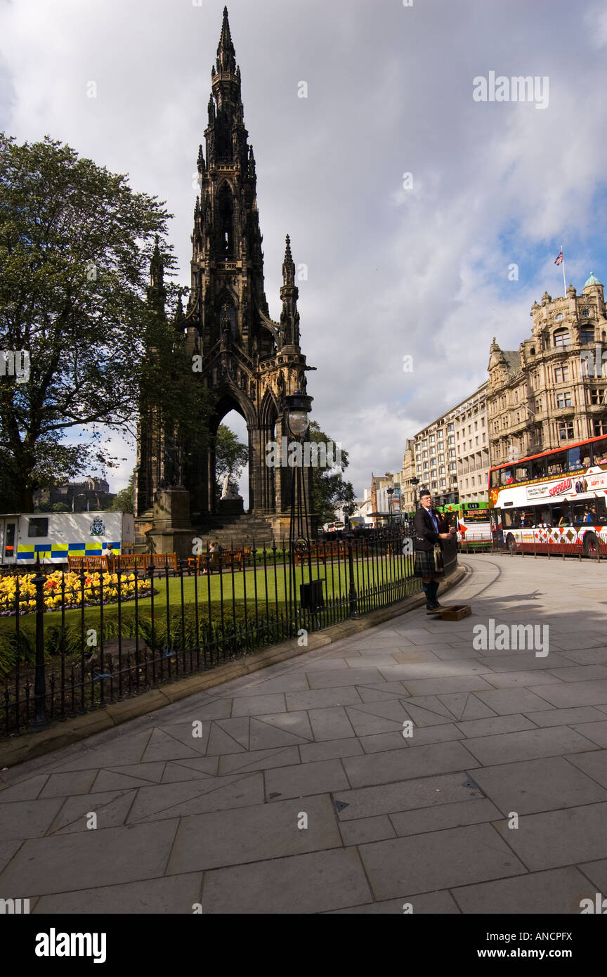 Scott Monument, Princes Street Gardens, Edinburgh, Scotland, bagpiper ...