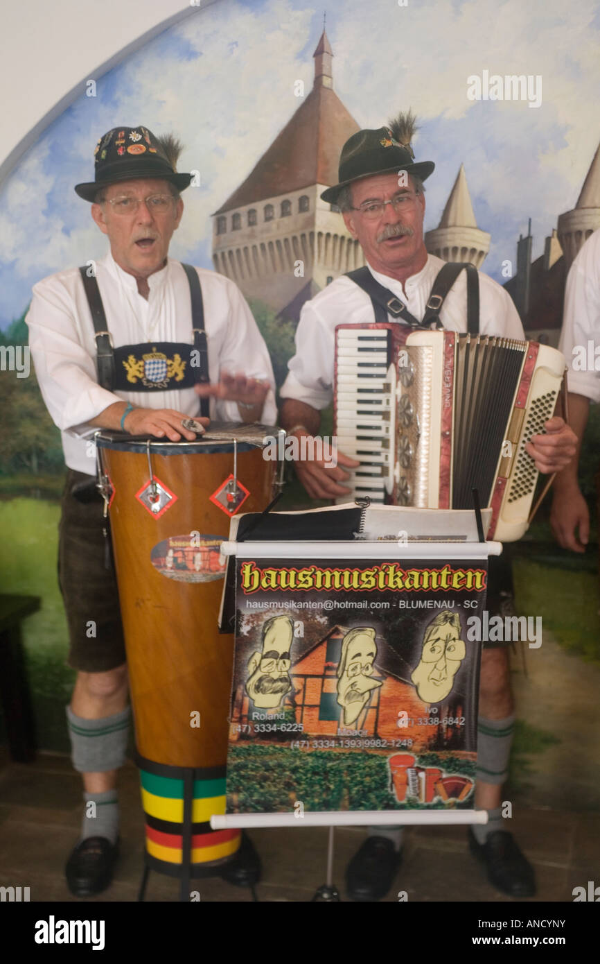 German musicians hi-res stock photography and images - Alamy