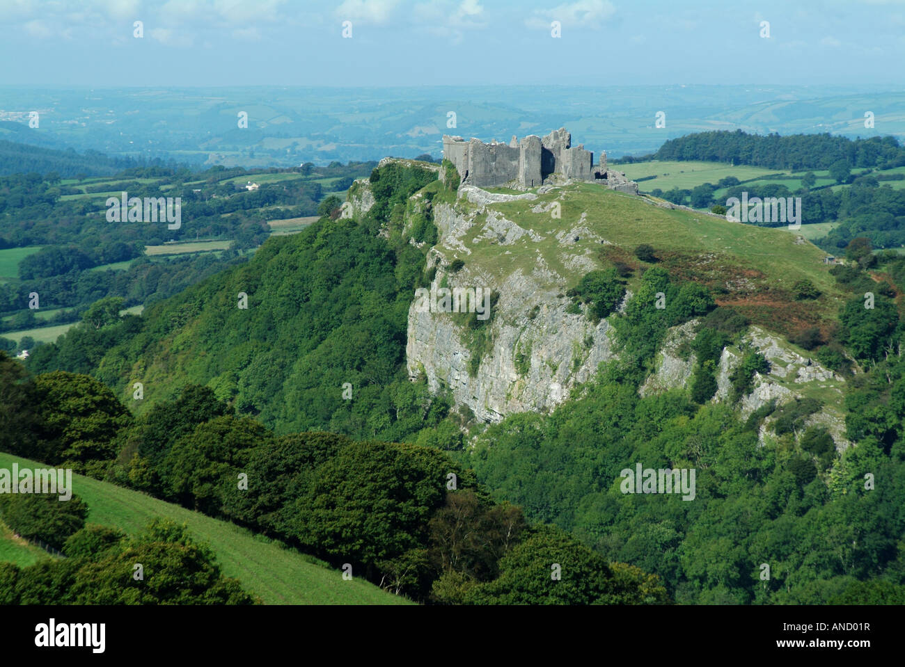 Carreg Cennen Castle Trapp Stock Photo - Alamy