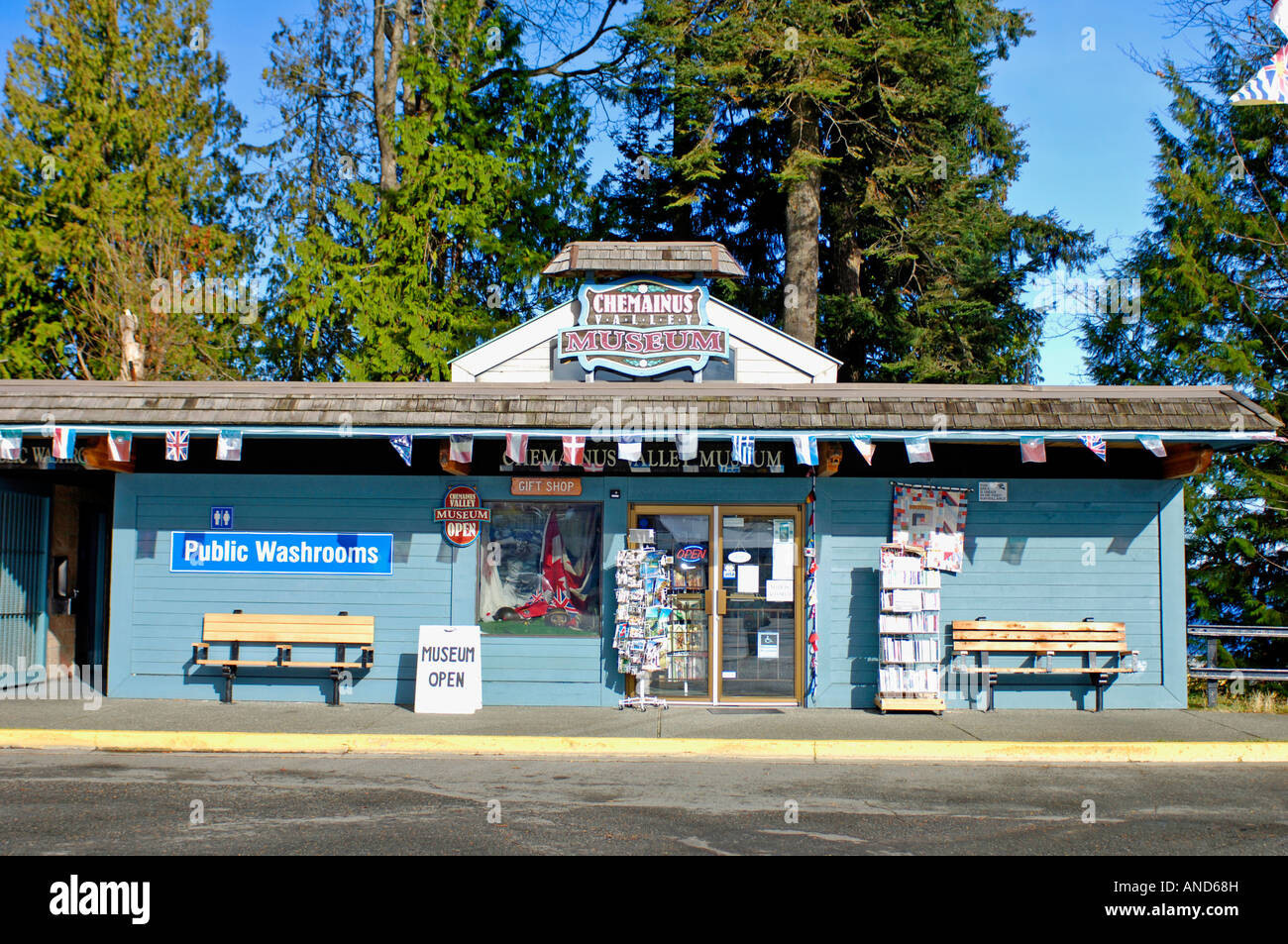 Chemainus Vancouver Island BC British Columbia Canada Stock Photo - Alamy