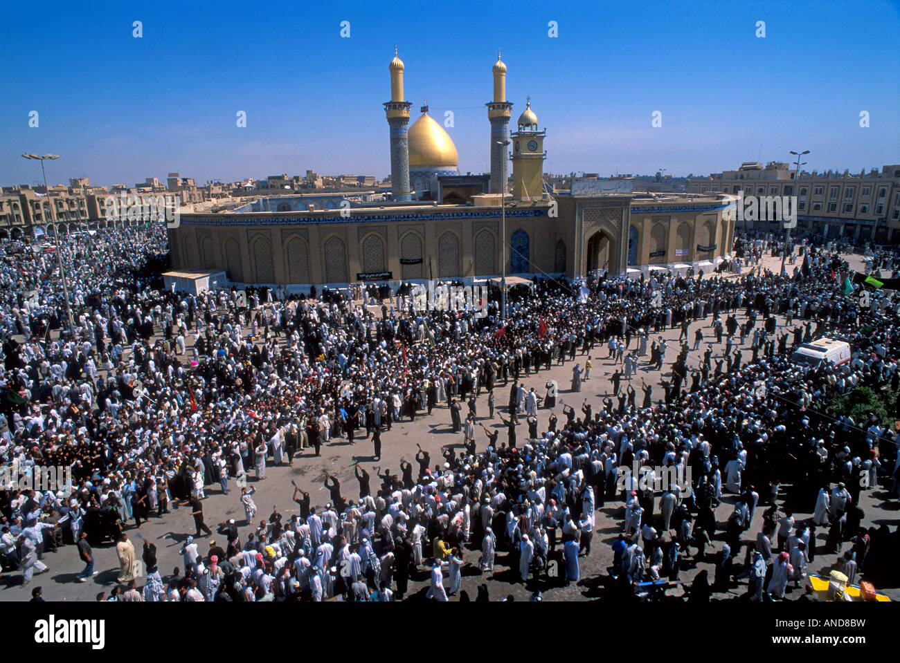 Karbala iraq hi-res stock photography and images - Alamy