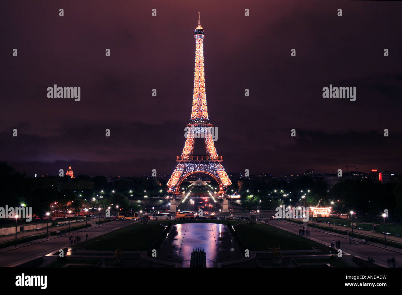 Effil tower hi-res stock photography and images - Alamy