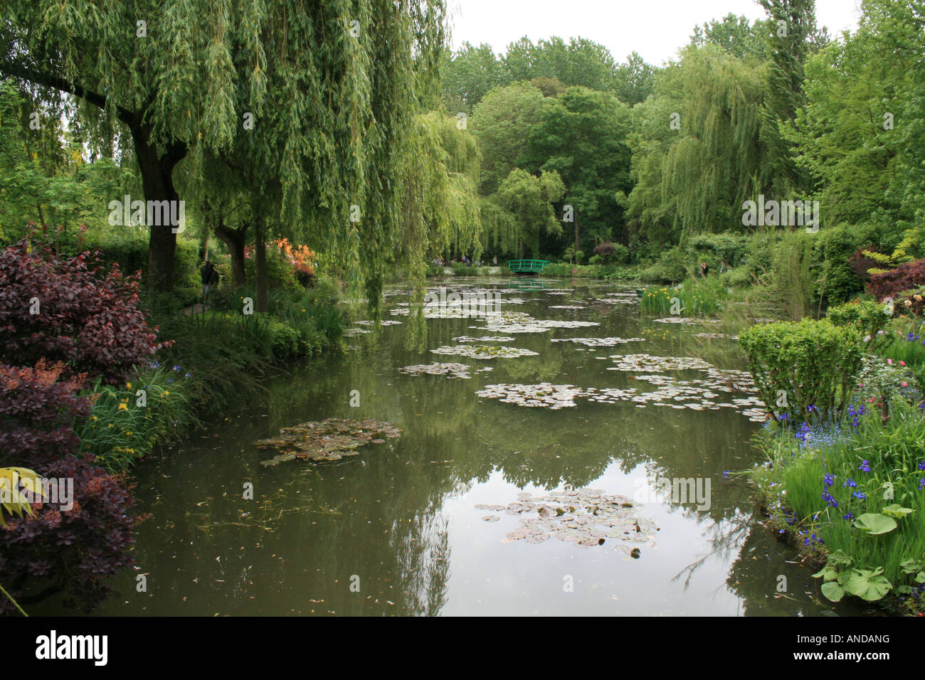 Claude Monet's Water-Lily Pond and Gardens, Giverny, France Stock Photo ...