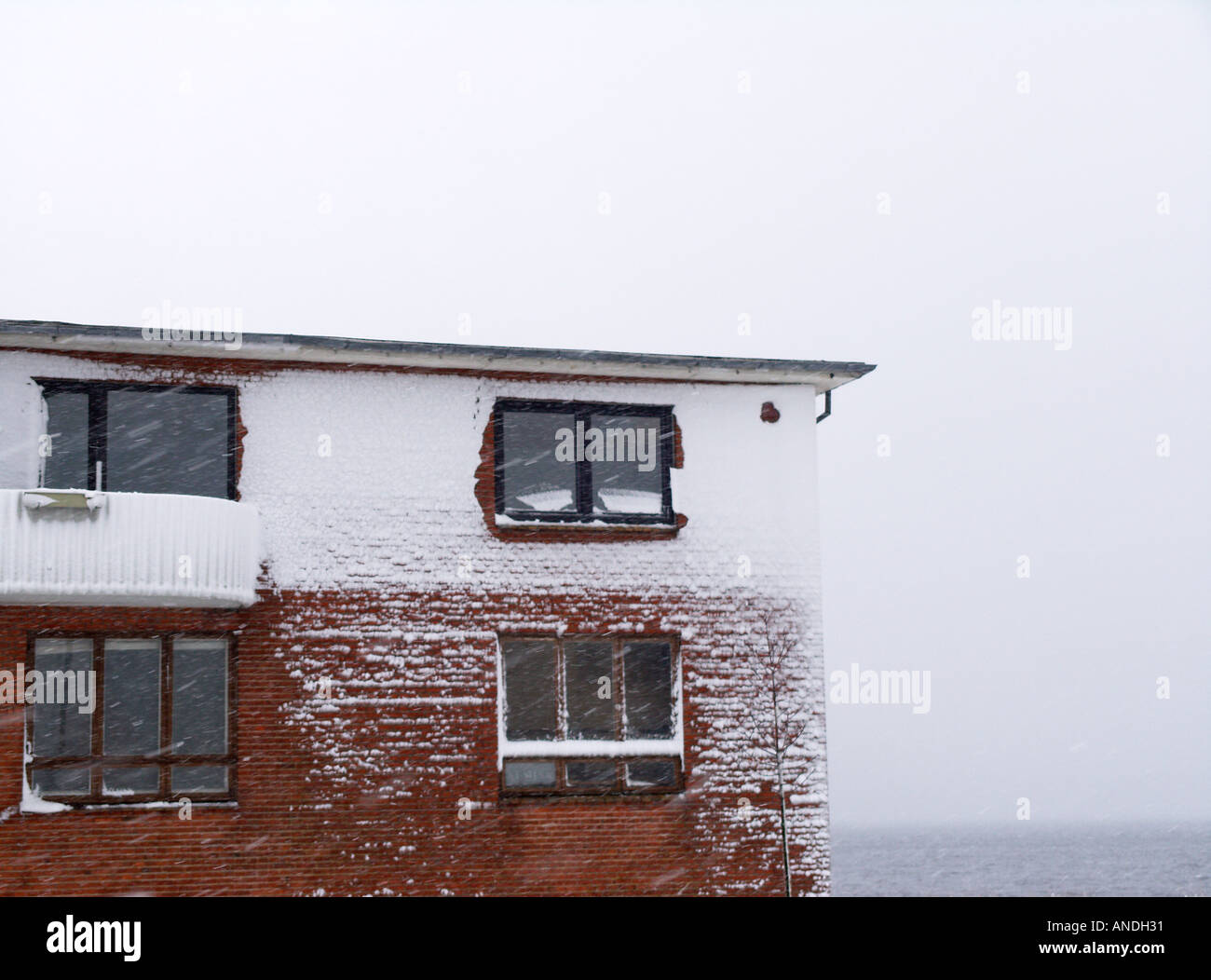 Under coved hi-res stock photography and images - Alamy