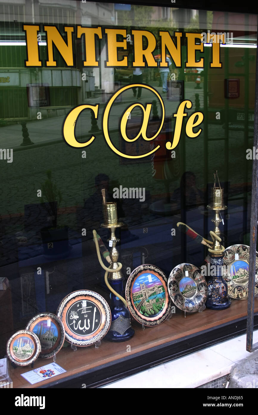 Internet cafe istanbul hi-res stock photography and images - Alamy