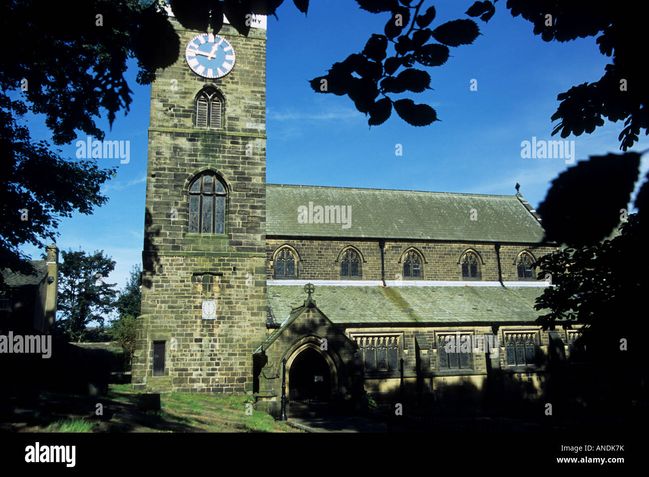Haworth parish church hi-res stock photography and images - Alamy
