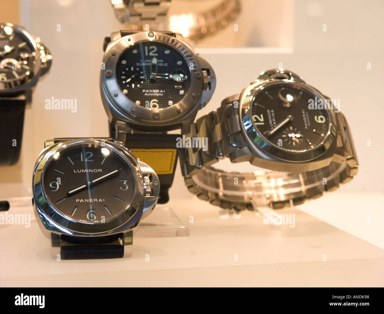 time timing clock watch measure measurement number second minute hour ...
