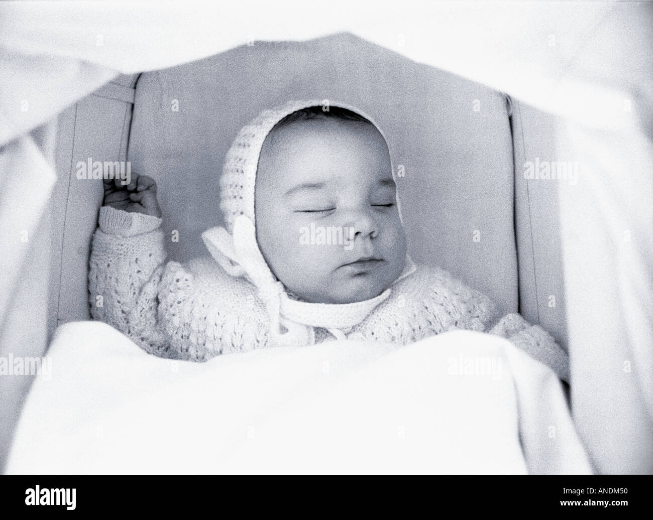 Baby born 1950 hi-res stock photography and images - Alamy