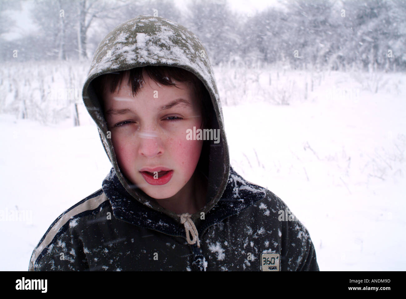 Red cheeks cold hi-res stock photography and images - Alamy