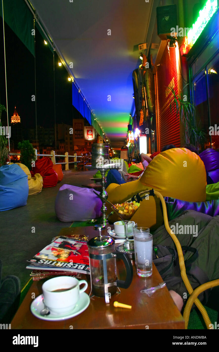 Nightime chill-out cafe in Istanbul Stock Photo - Alamy