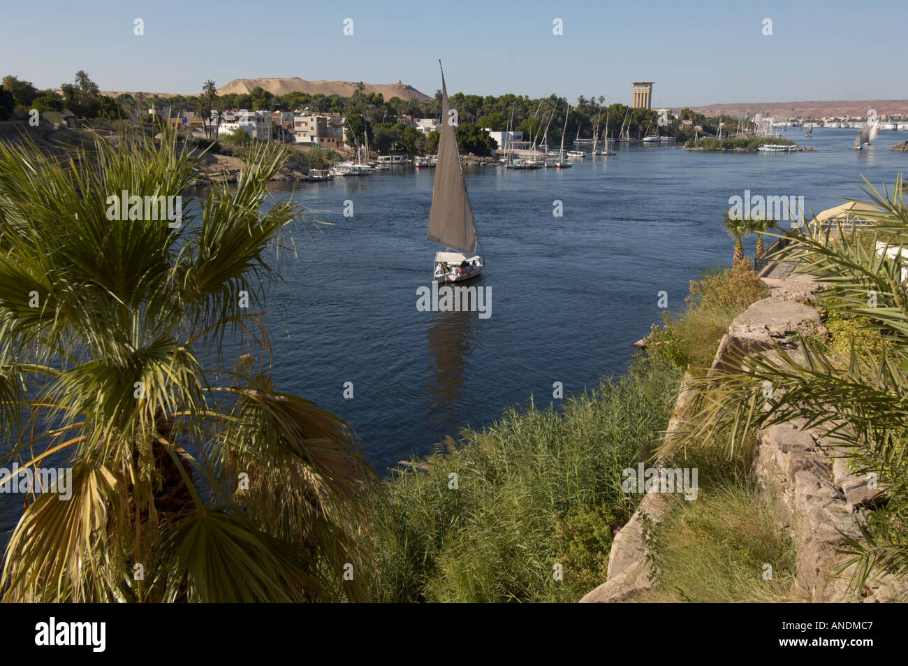 Cataract island hi-res stock photography and images - Alamy
