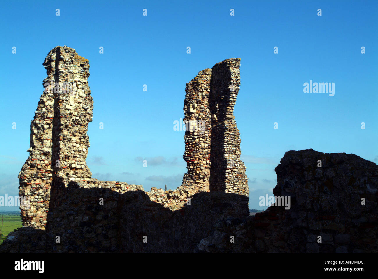 Reculver towers historic roman ruin kent hi-res stock photography and ...