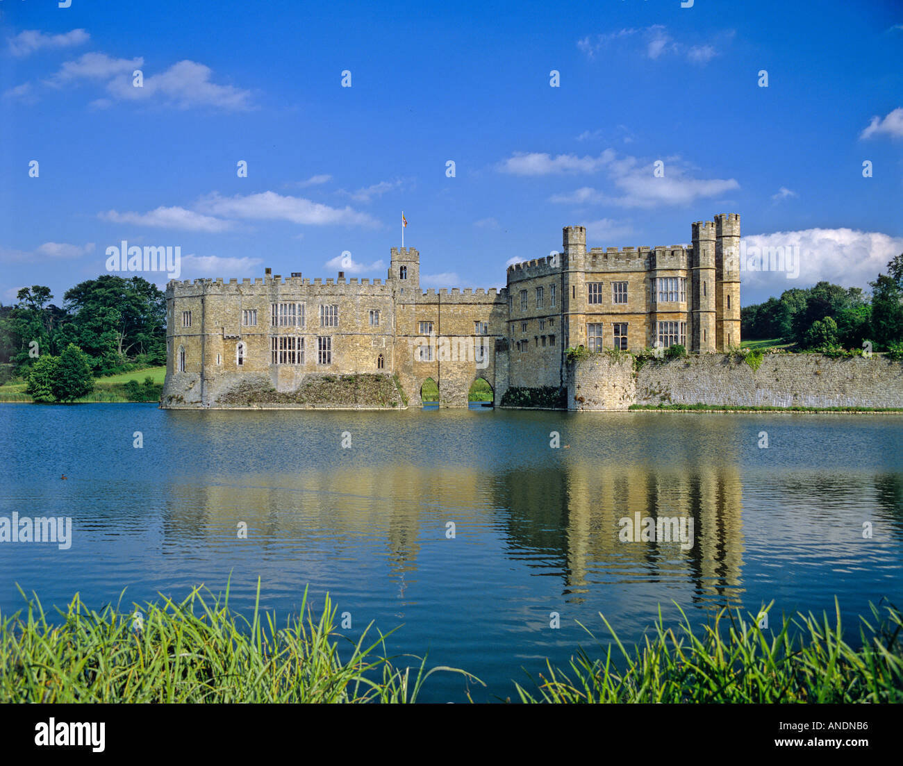 Leeds Castle Kent England Stock Photo - Alamy