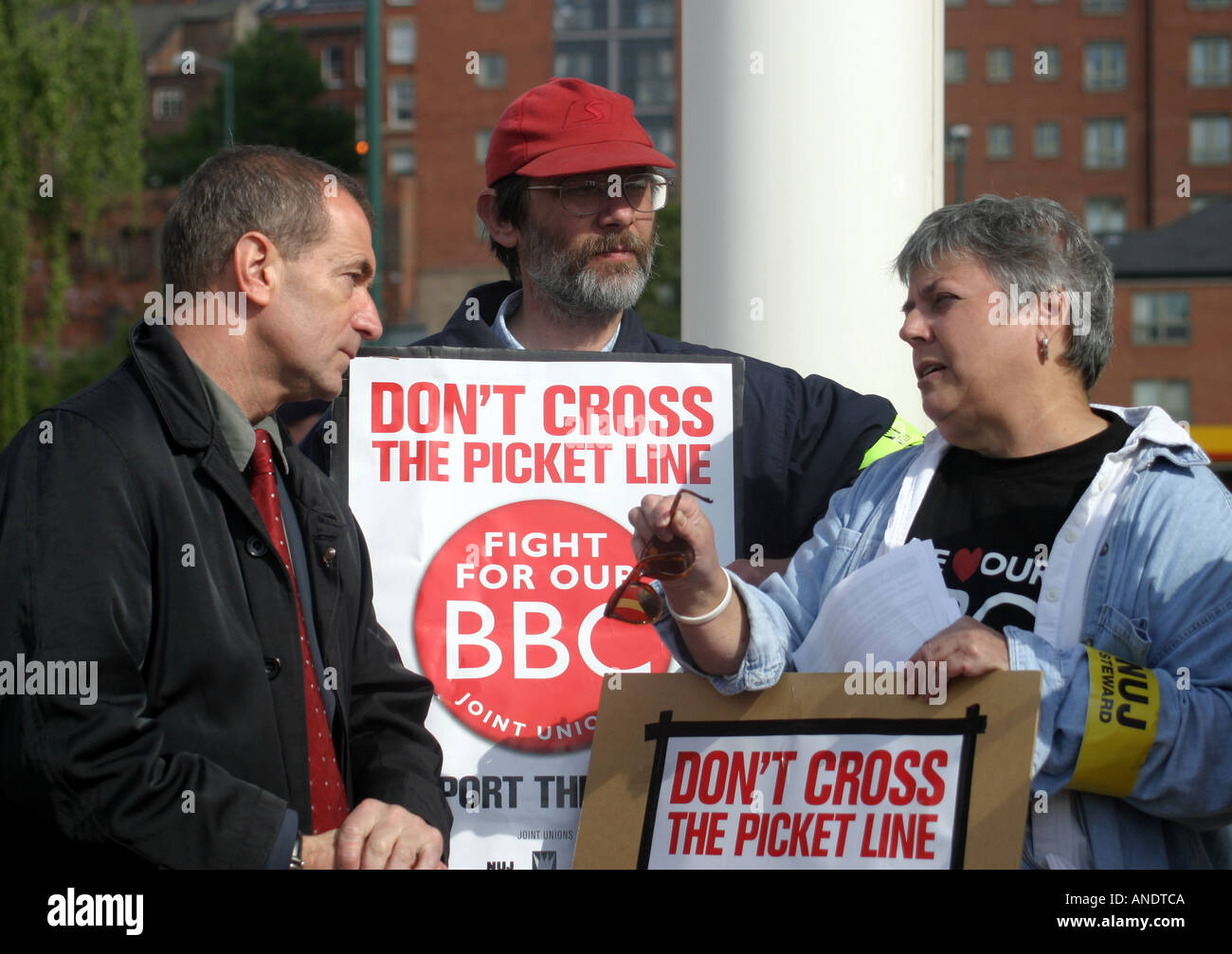 22nd May 2004 24 hr strike Nottingham BBC Nottingham MP Alan Simpson ...