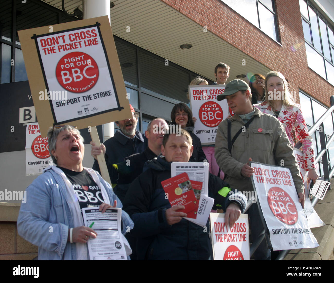 22nd May 2004 24 hr strike Nottingham BBC Diana Peasey Nottingham ...