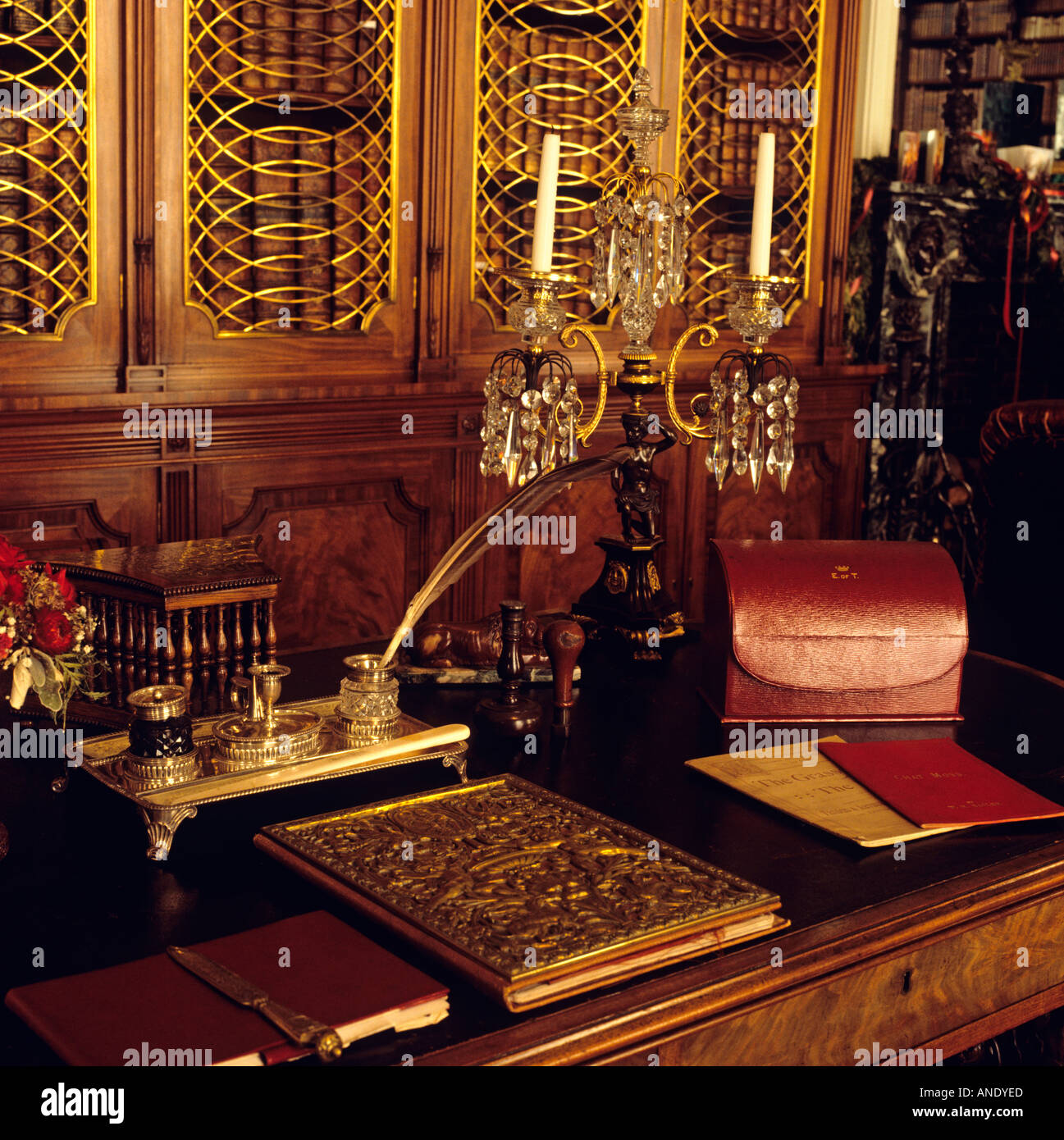 Tatton old hall cheshire hi-res stock photography and images - Alamy