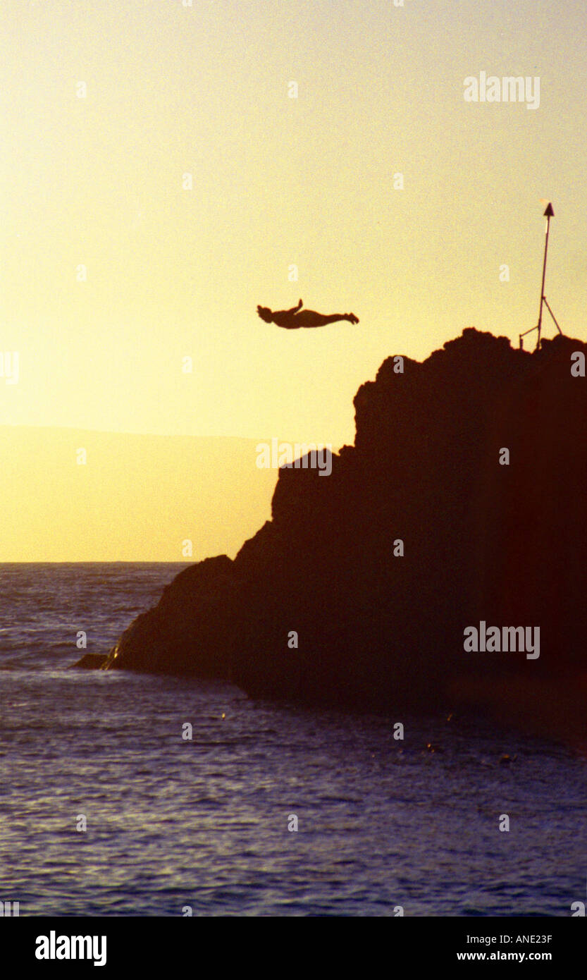 Cliff diver at Ka'anapali Maui Hawaii Stock Photo - Alamy