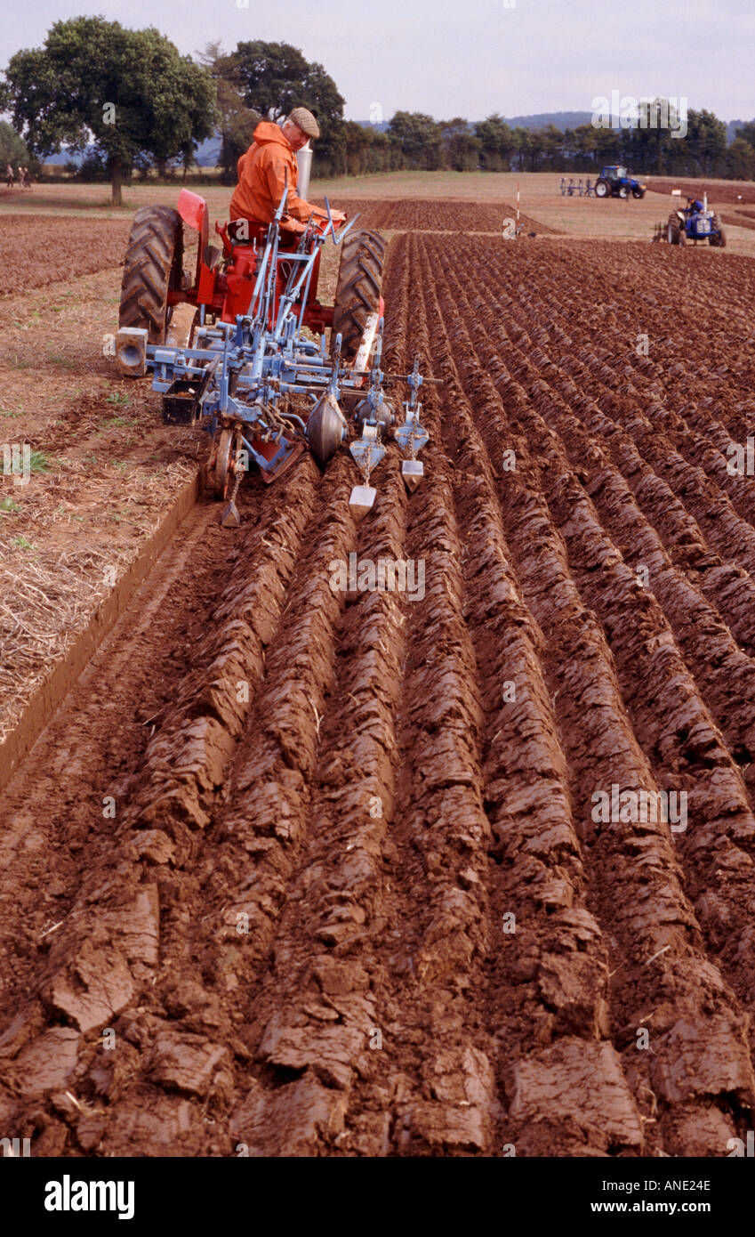 PLOUGHING MATCH FOR VINTAGE TRACTORS ENGLAND UK Stock Photo - Alamy