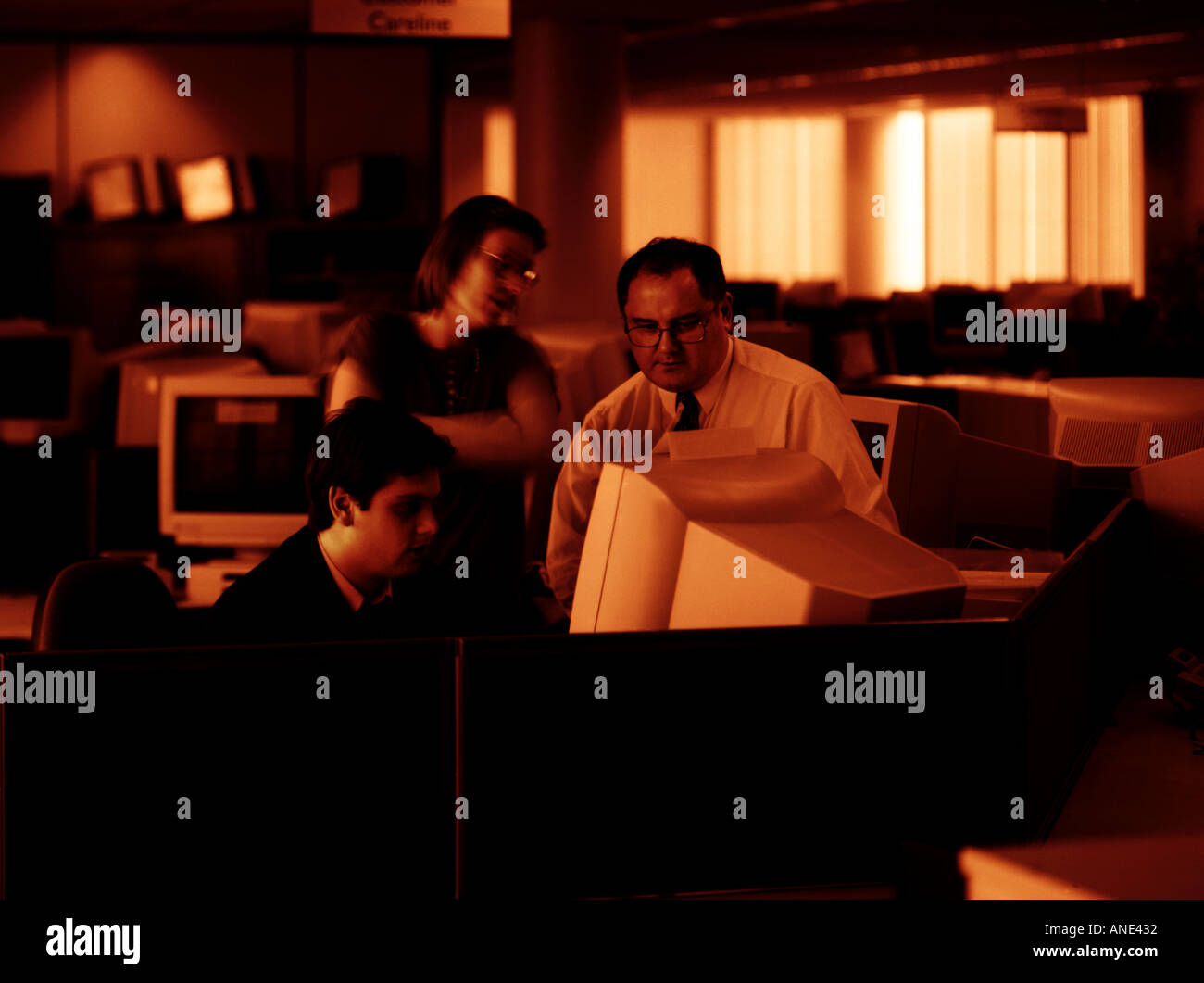 Colleagues technology hi-res stock photography and images - Alamy