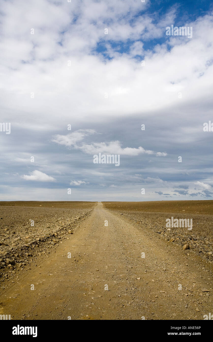 Dirt way hi-res stock photography and images - Alamy