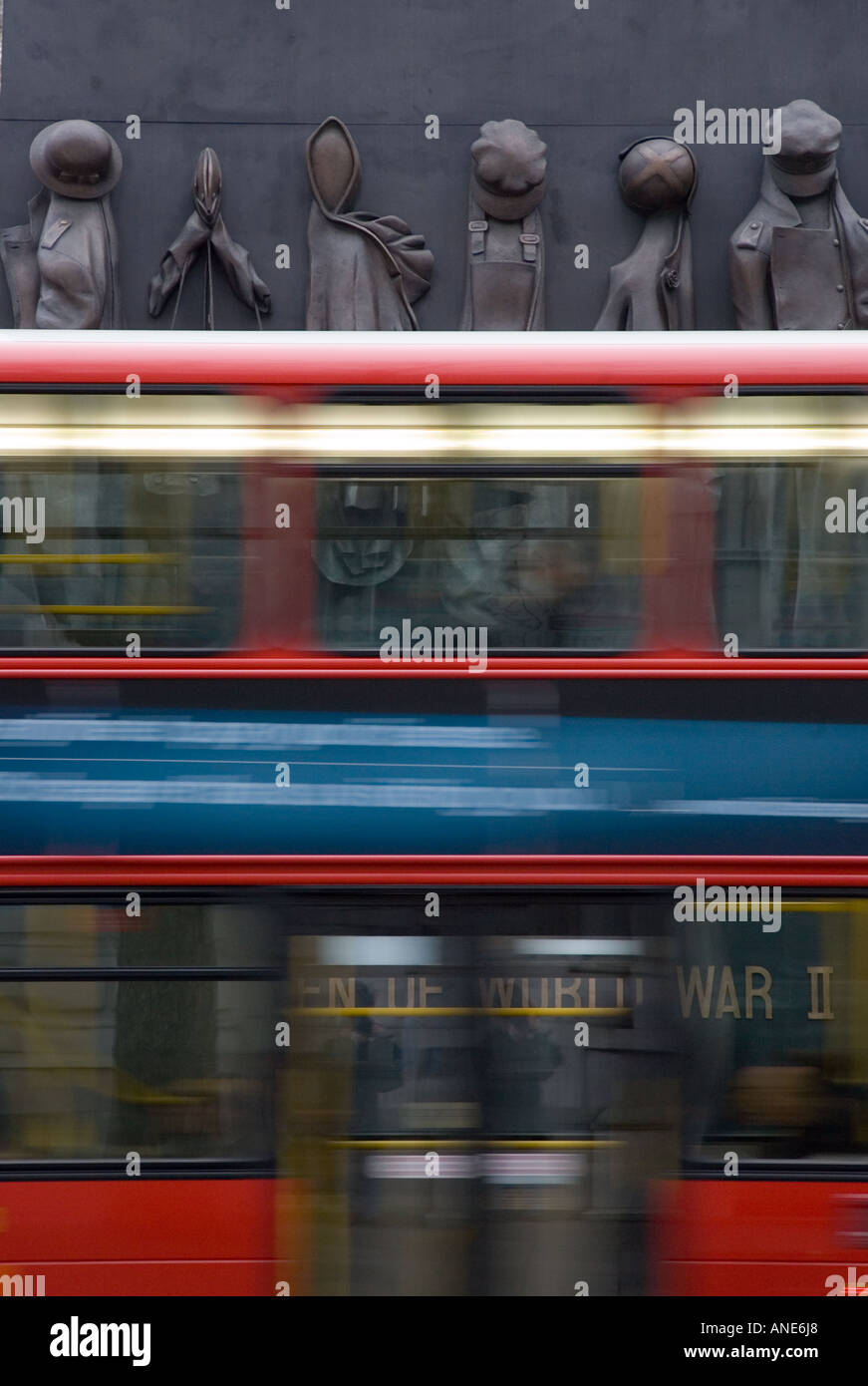 Bus world war 2 london hi-res stock photography and images - Alamy