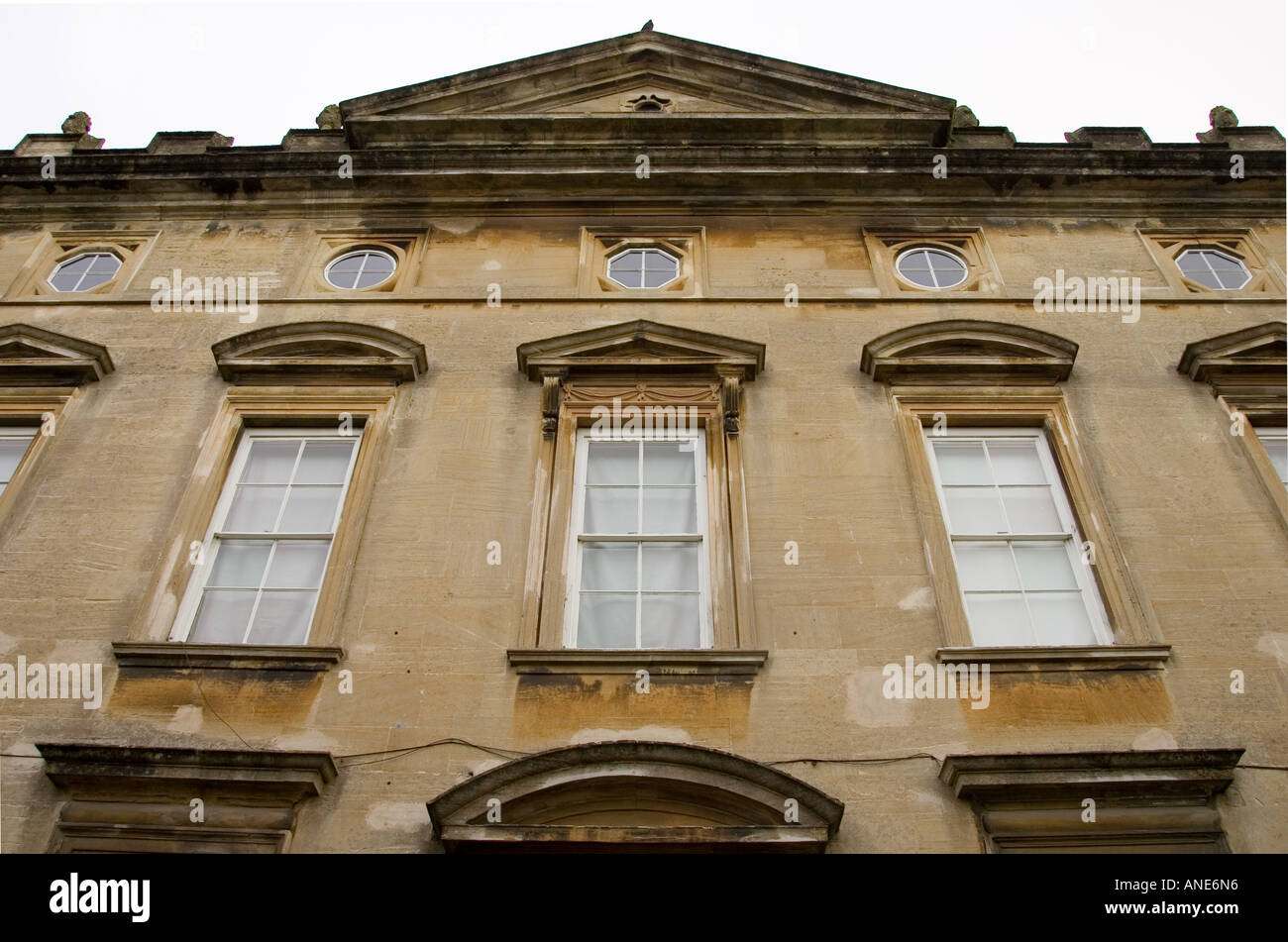 Front elevation house hi-res stock photography and images - Alamy