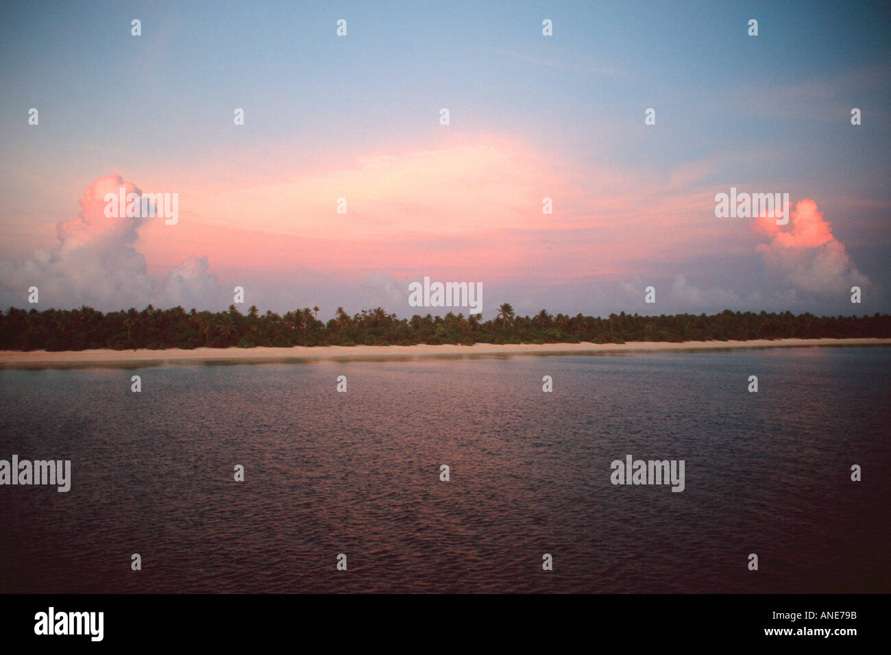 Marshall islands micronesia sandy beach hi-res stock photography and ...