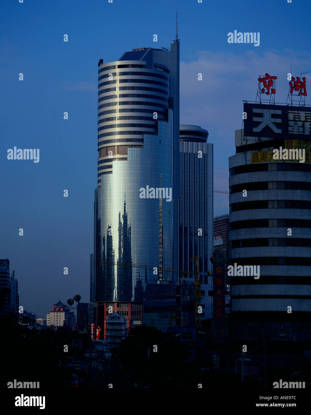 Shenzen architecture hi-res stock photography and images - Alamy