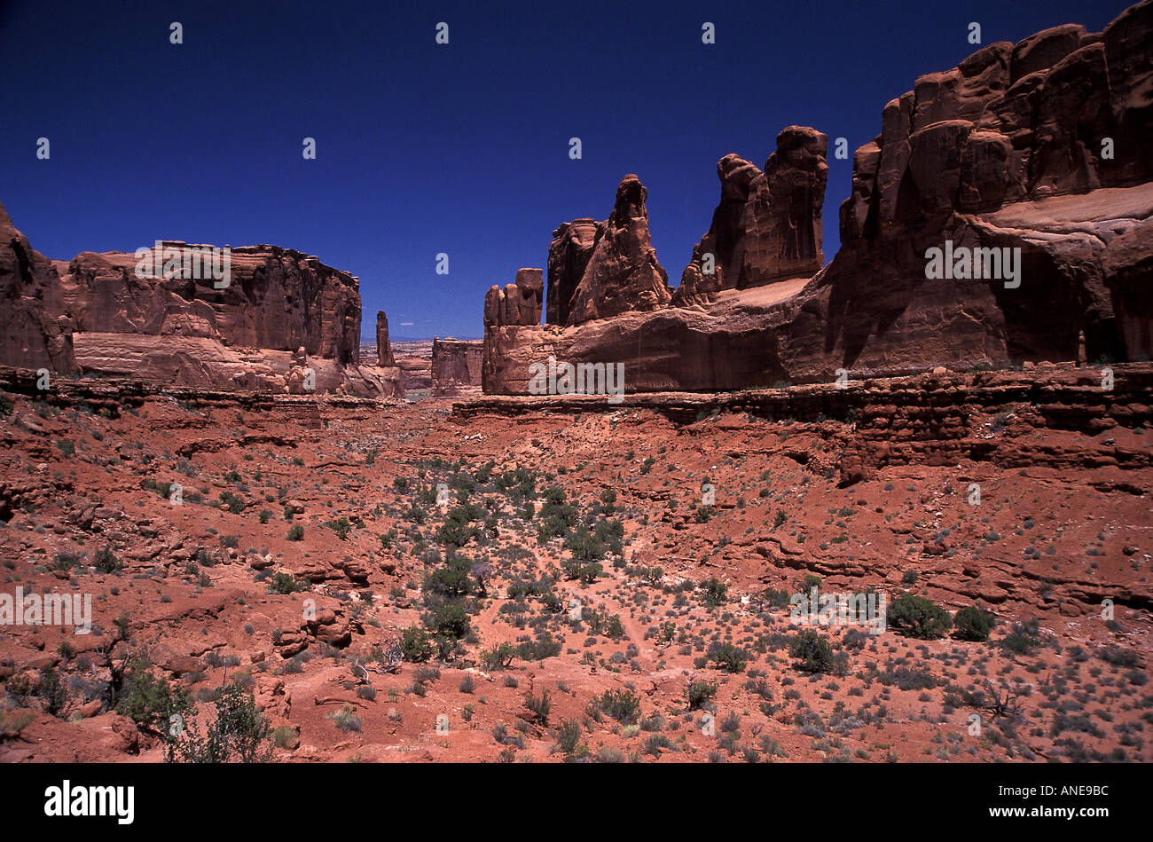 Infinity arches hi-res stock photography and images - Alamy